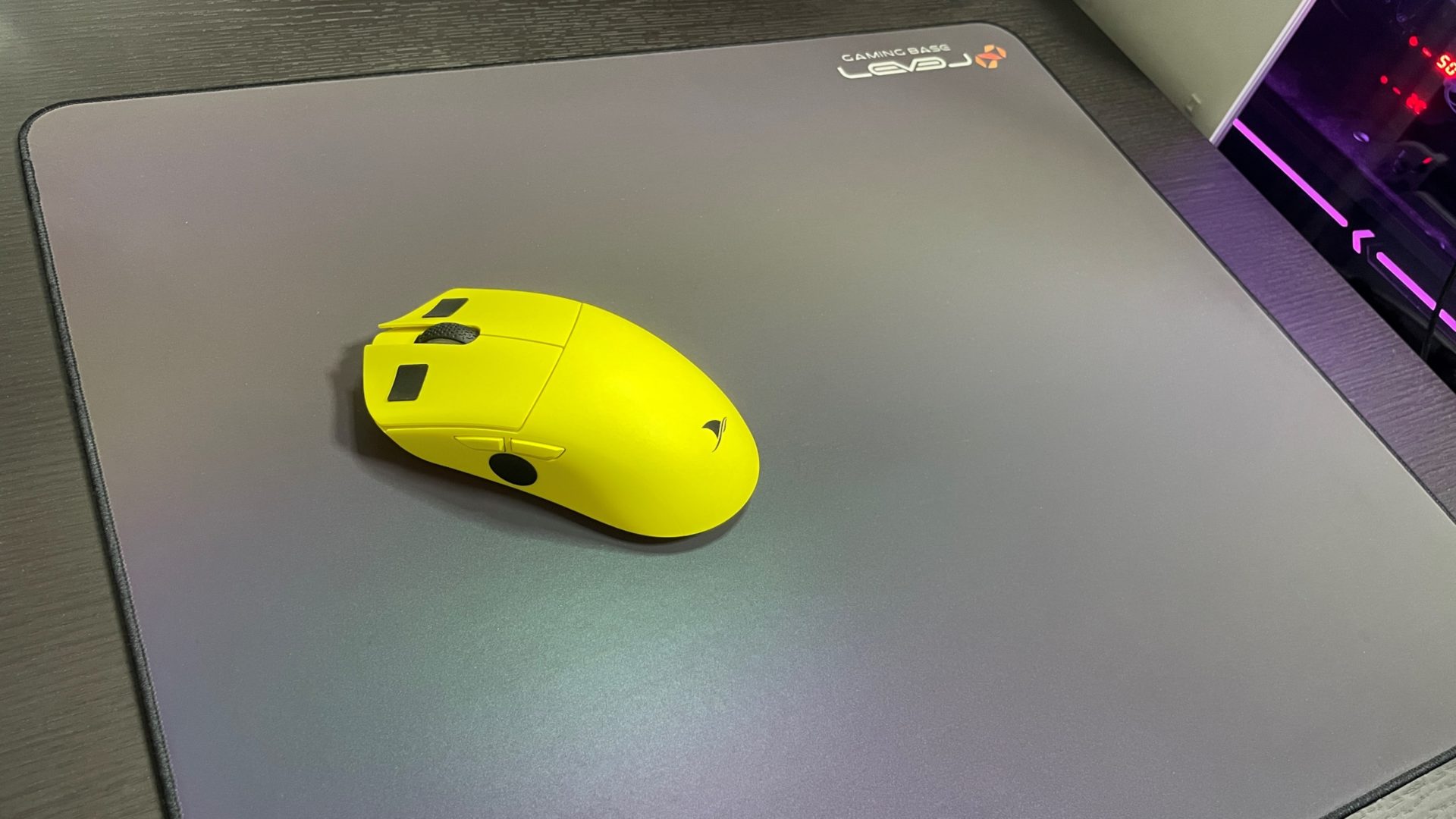 【LEVEL∞ LEV-MP02-BK】レビュー 安価ながらガラス粒子を練りこんだ高品質なスピード系マウスパッド - マウスパッド DeviceXplorer.com